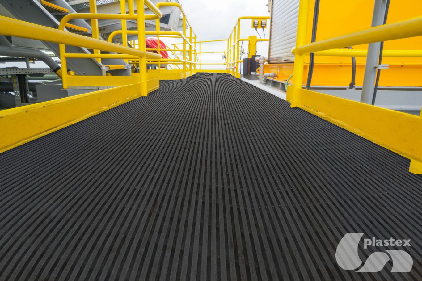 Plastex | Why workplaces with elevated walkways need dropped object ...