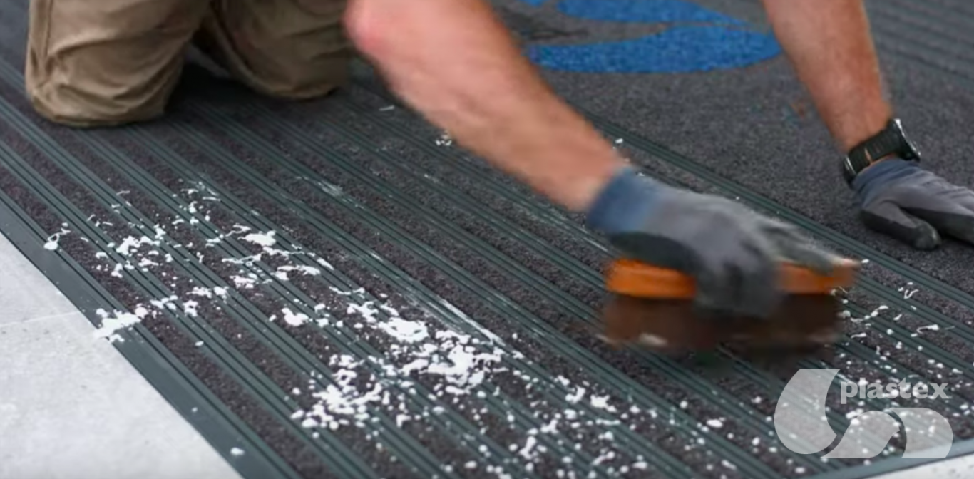 Frontrunner SB+: Solid-backed entrance matting | Plastex