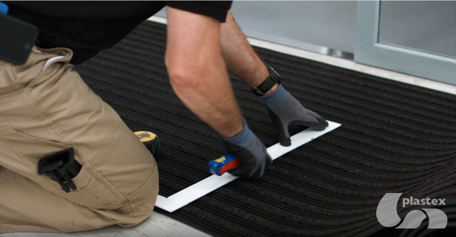 Frontrunner SB+: Solid-backed entrance matting | Plastex
